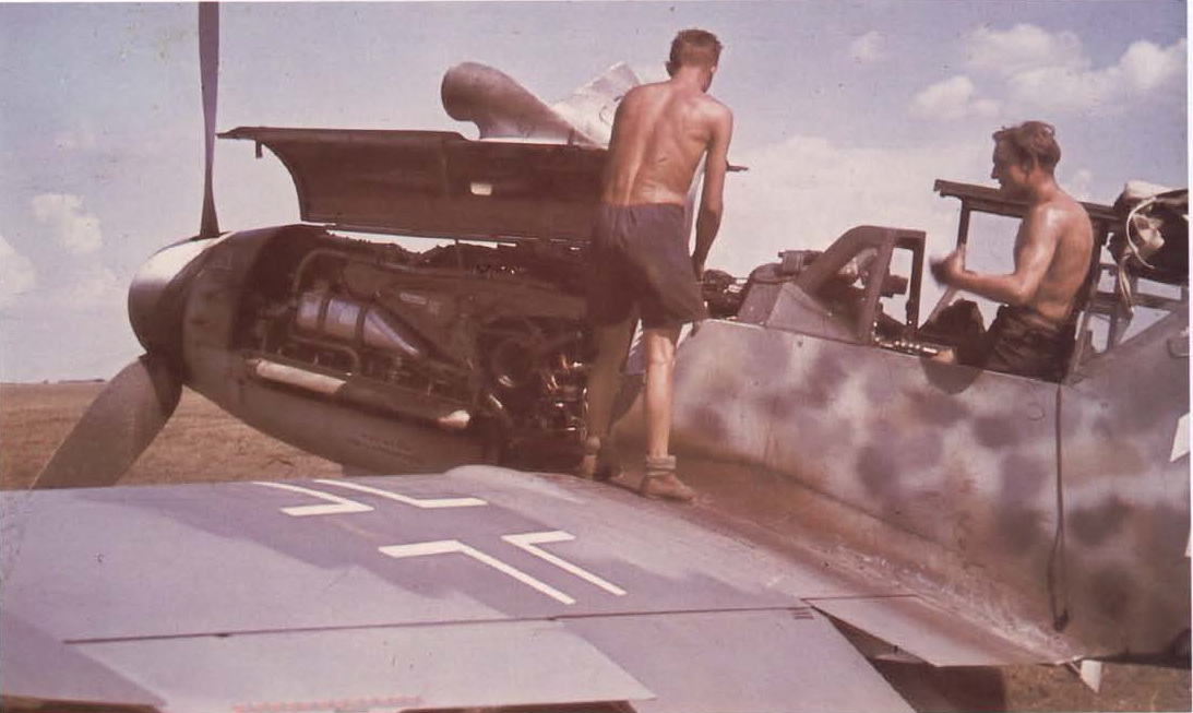 STORMO! Messerschmitt Bf.109 Fuselage Side Colors - Regia Aeronautica ...