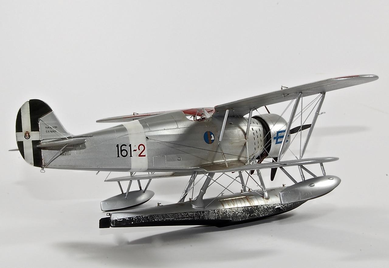 STORMO! Special Hobby 1/48 IMAM Ro.44 by Jean Barby