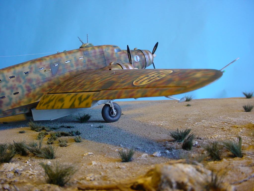 STORMO! Italeri 1/72 Savoia Marchetti SM.82 by Lucca Bossi